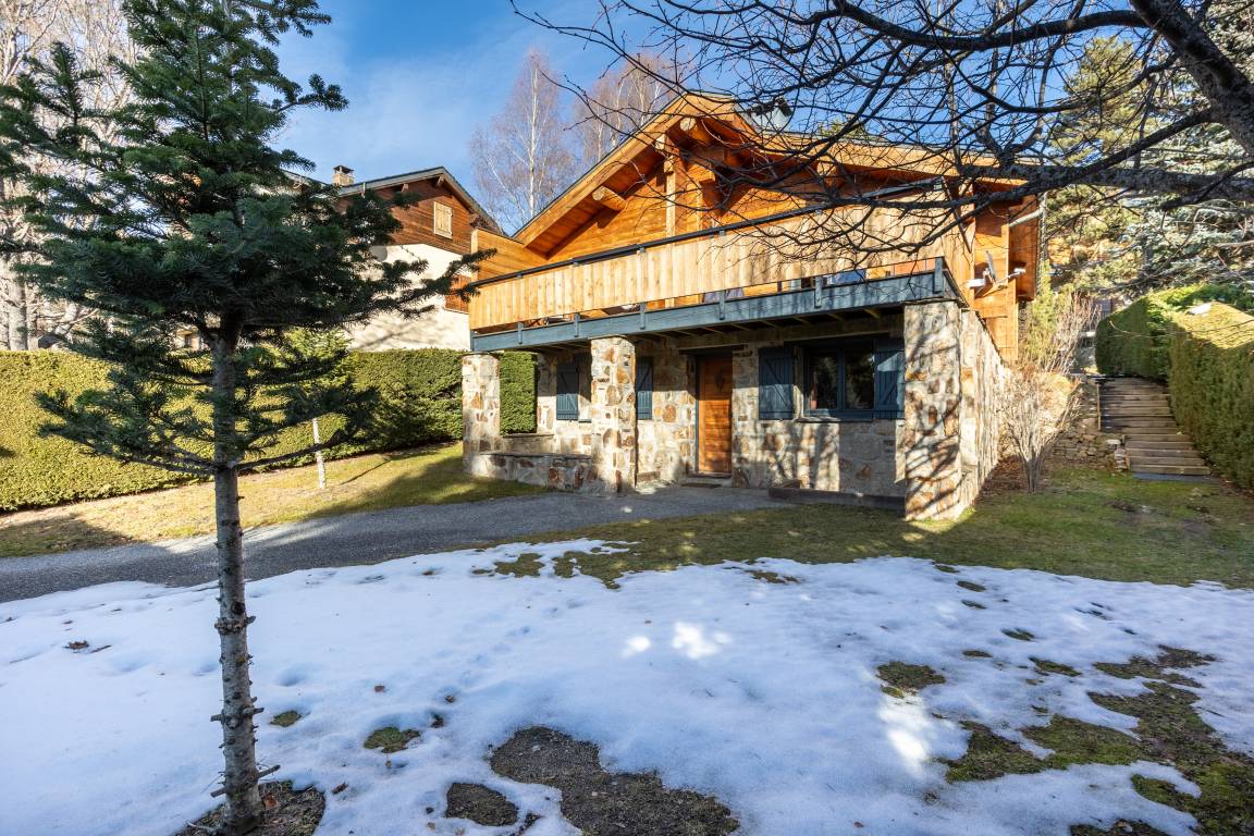 120 M² Chalet ∙ 4 Chambres ∙ 8 Personnes - Font-Romeu-Odeillo-Via