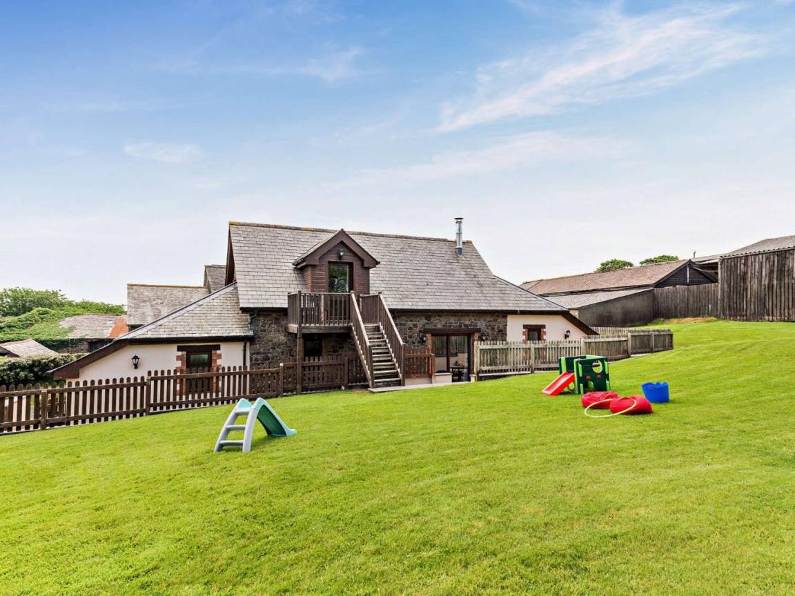 Cottage ∙ 3 Bedrooms ∙ 6 Guests - Clovelly