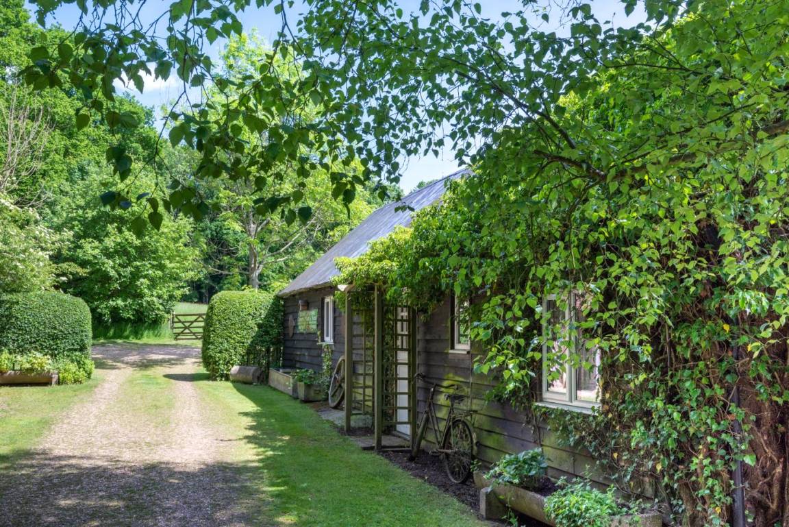 Cottage ∙ 2 Bedrooms ∙ 4 Guests - Tenterden