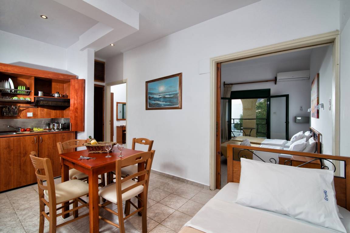 55 M² Apartment ∙ 3 Bedrooms ∙ 6 Guests - Hersonissos