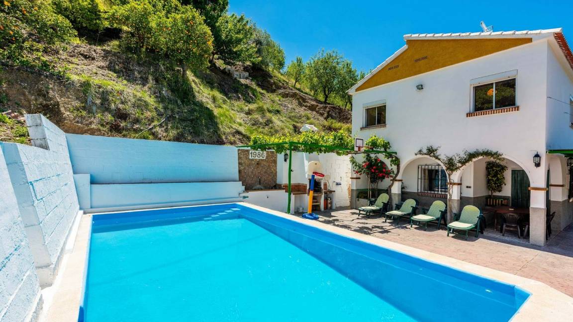 90 M² Casa ∙ 4 Habitaciones ∙ 8 Huéspedes - Tolox
