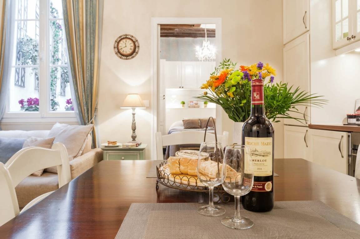 35 M² Appartement ∙ 1 Chambre ∙ 4 Personnes - ibis Paris Gare du Nord Château Landon 10ème