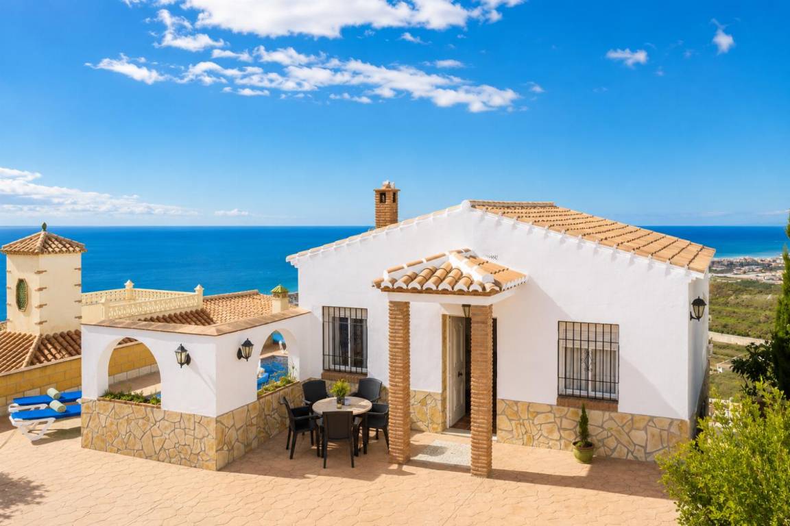 200 M² Villa ∙ 3 Slaapkamers ∙ 6 Gasten - Cómpeta