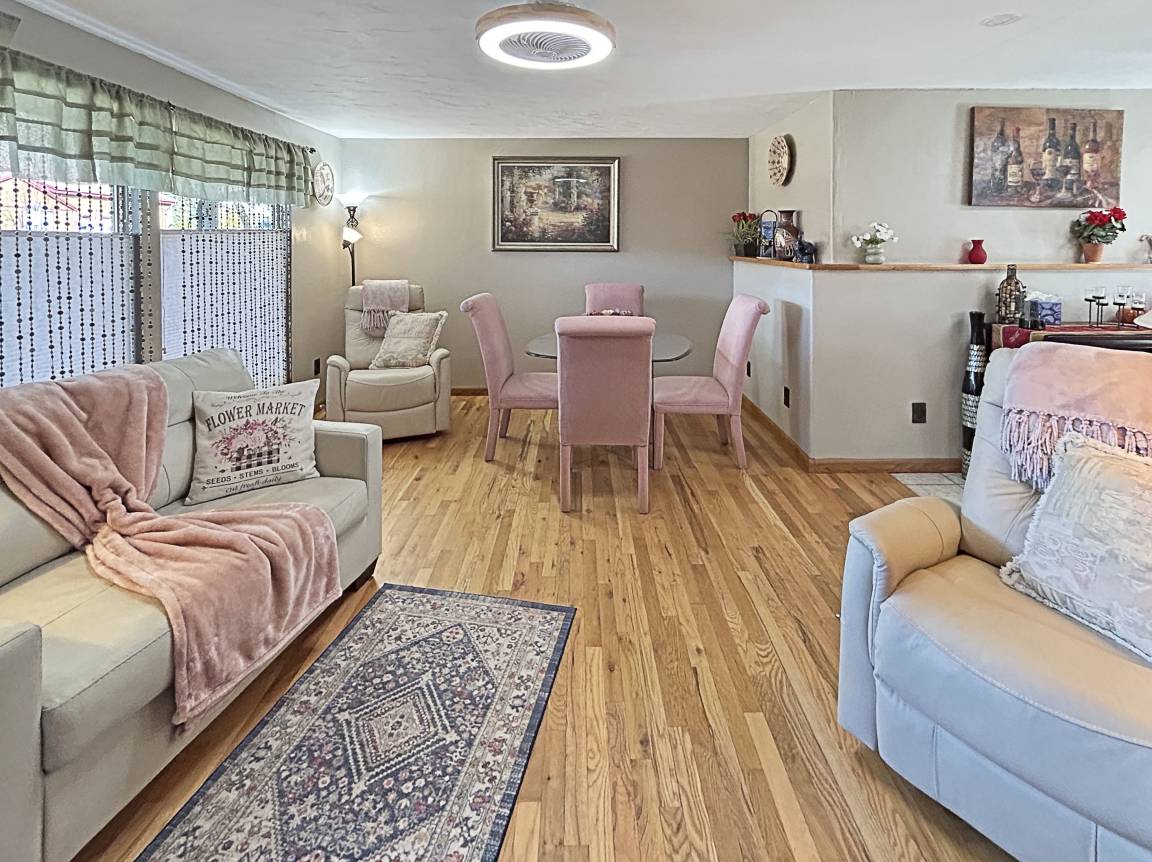 98 M² House ∙ 3 Bedrooms ∙ 6 Guests - Glenwood Springs, CO