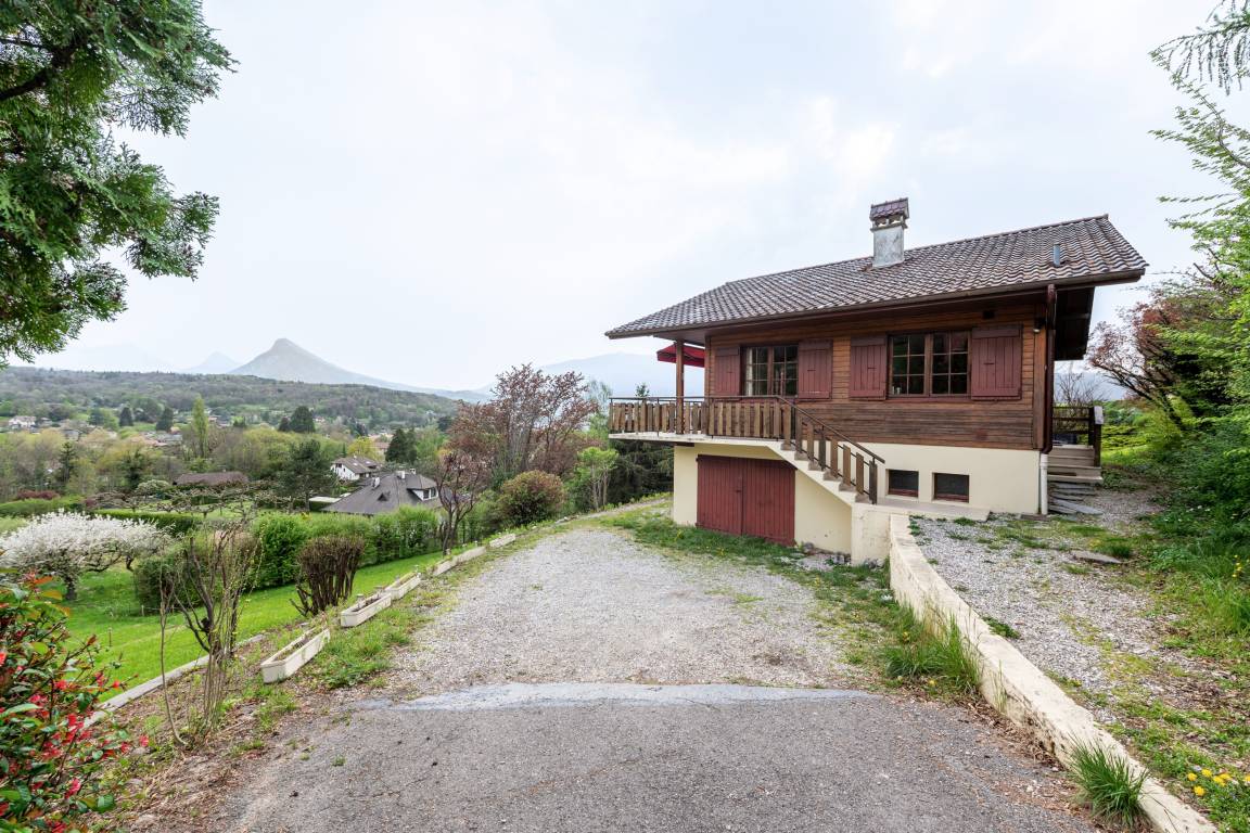 120 M² Chalet ∙ 4 Bedrooms ∙ 8 Guests - Annecy