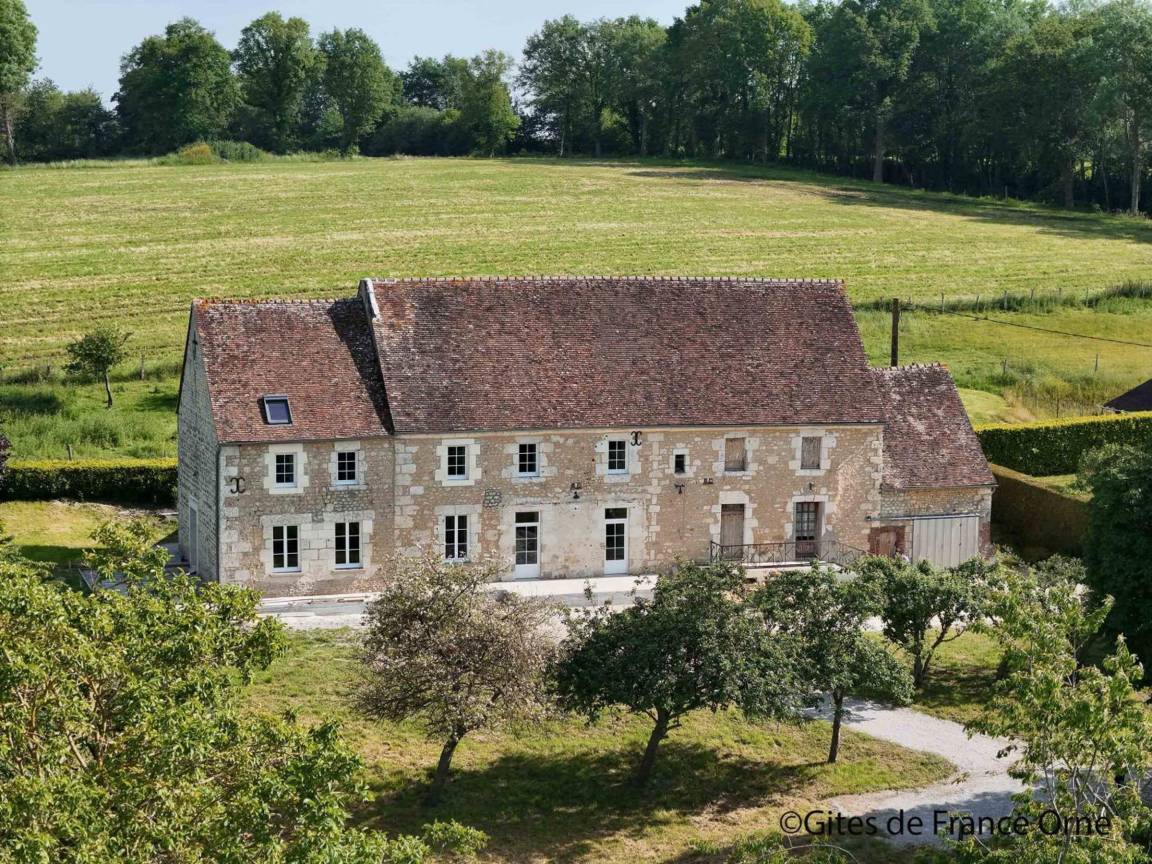 200 M² Cottage ∙ 3 Bedrooms ∙ 11 Guests - Normandy
