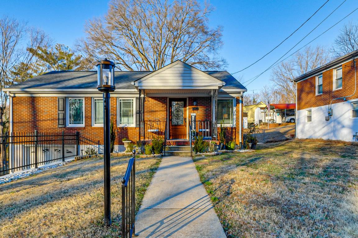 92 M² House ∙ 2 Bedrooms ∙ 4 Guests - Danville, VA