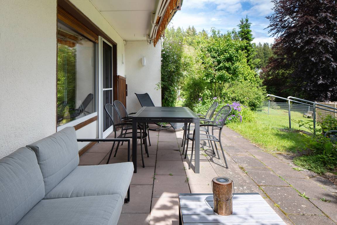 80 M² Ferienwohnung ∙ 1 Schlafzimmer ∙ 3 Gäste - Titisee-Neustadt
