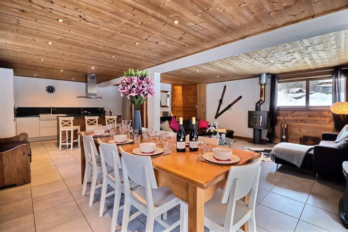 150 M² Chalet ∙ 4 Bedrooms ∙ 8 Guests - Montriond