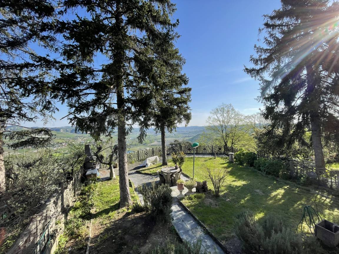 Maison De Vacances ∙ 4 Chambres ∙ 9 Personnes - Imola