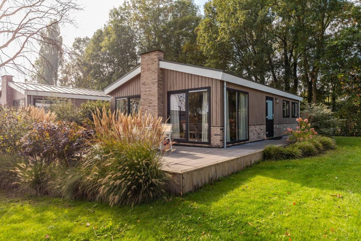 45 M² Chalet ∙ 3 Slaapkamers ∙ 6 Gasten - Tiel