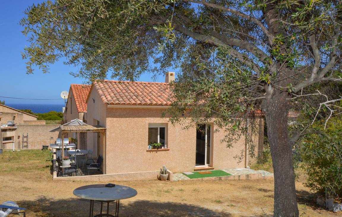 94 M² Maison De Vacances ∙ 3 Chambres ∙ 6 Personnes - L'Île-Rousse