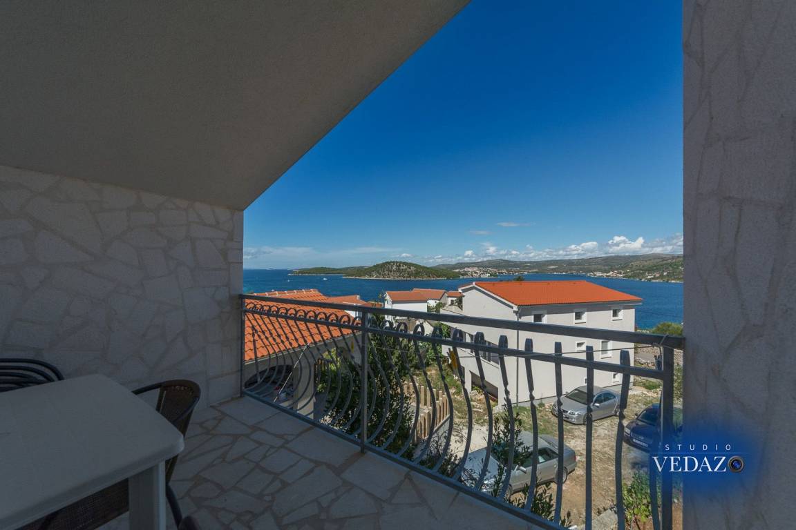 50 M² Ferienwohnung ∙ 2 Schlafzimmer ∙ 6 Gäste - Primošten