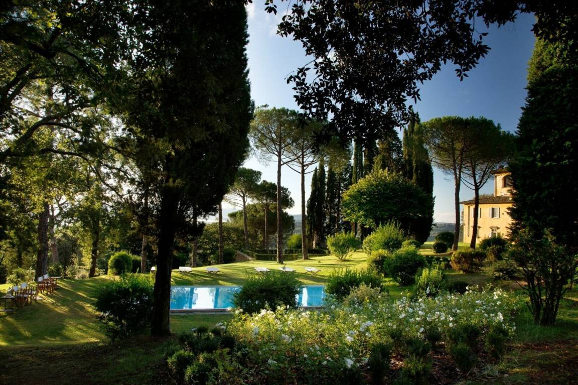 250 M² Villa ∙ 8 Bedrooms ∙ 16 Guests - Florence