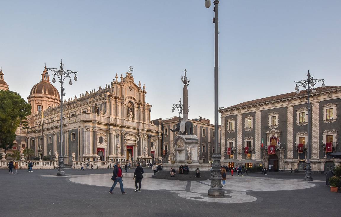 140 M² Appartamento Vacanza ∙ 4 Camere Da Letto ∙ 10 Ospiti - Catania