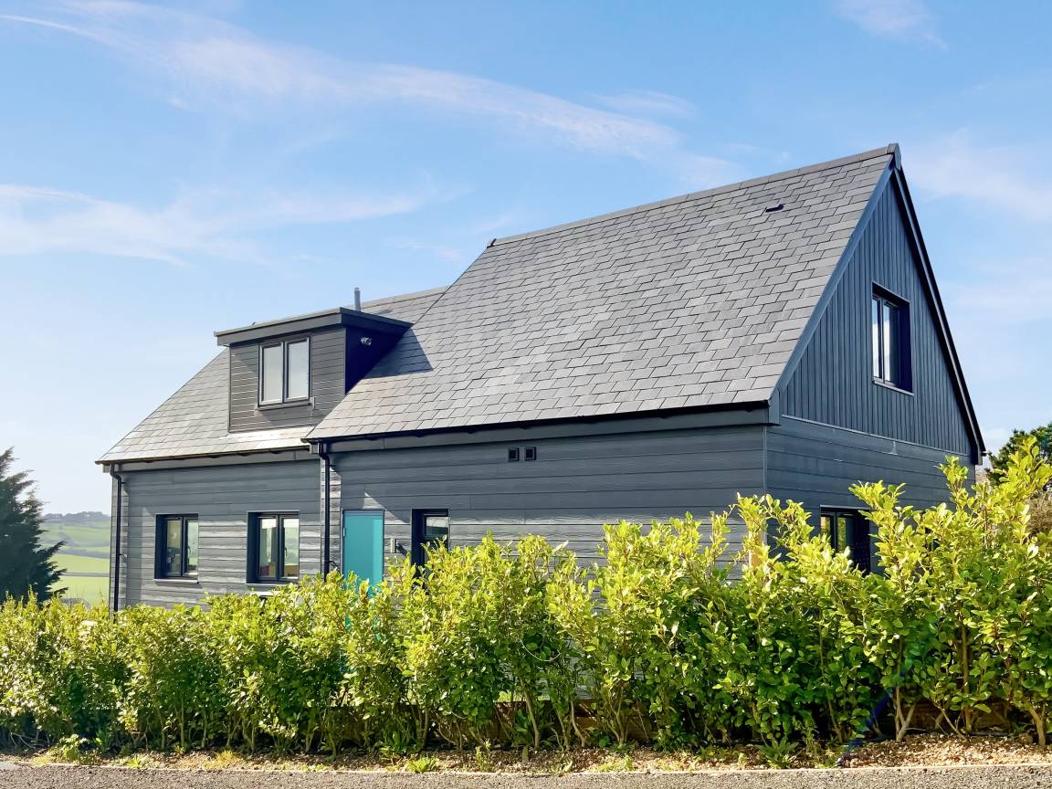 Cottage ∙ 4 Bedrooms ∙ 10 Guests - Carisbrooke Castle