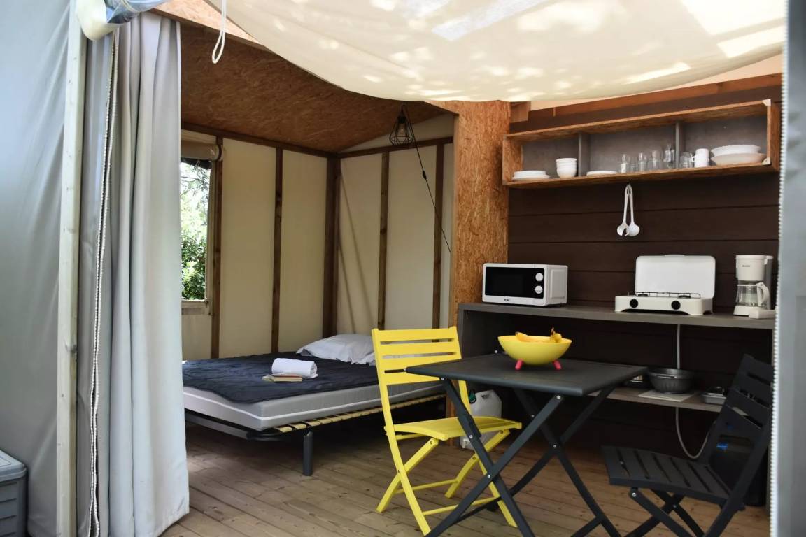 17 M² Caravan ∙ 1 Bedroom ∙ 4 Guests - Calvi