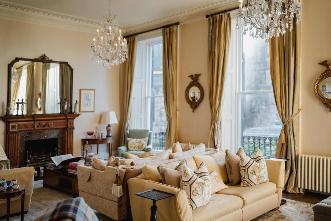 421 M² Talo ∙ 4 Makuuhuonetta ∙ 8 Vierasta - Edimburgo