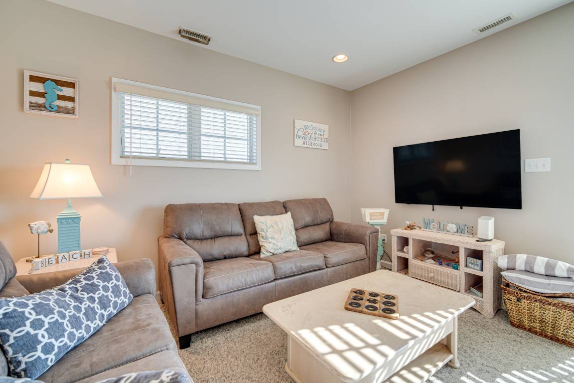111 M² Apartment ∙ 3 Bedrooms ∙ 10 Guests - Poverty Beach, NJ