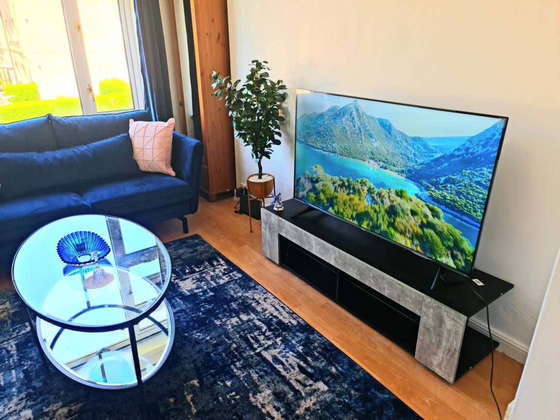 75 M² Ferienwohnung ∙ 3 Schlafzimmer ∙ 6 Gäste - Dundee