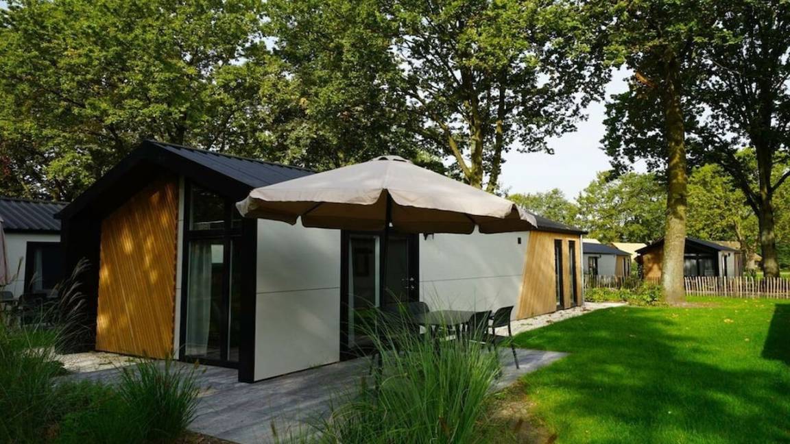 60 M² House ∙ 2 Bedrooms ∙ 5 Guests - Tilburg