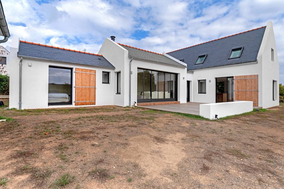 145 M² Ferienhaus ∙ 4 Schlafzimmer ∙ 10 Gäste - Arzon