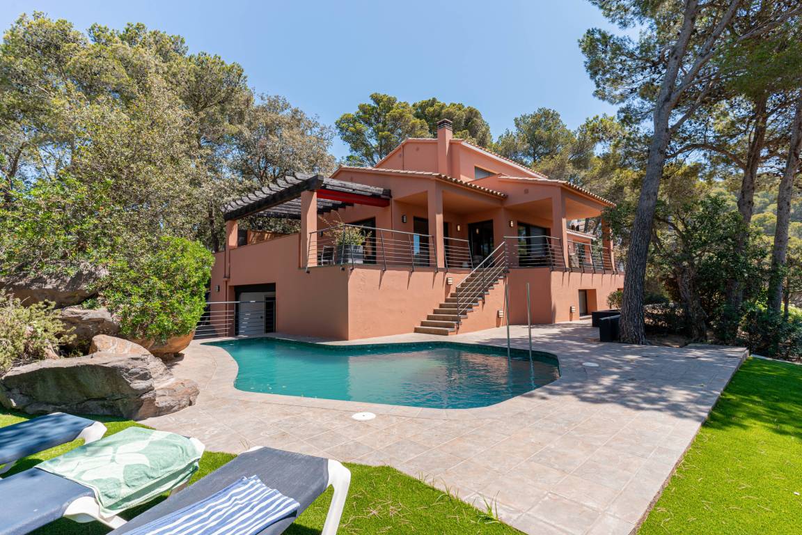 450 평방 미터 별장 ∙ 침실 4개 ∙ 게스트 8명 - Llafranc