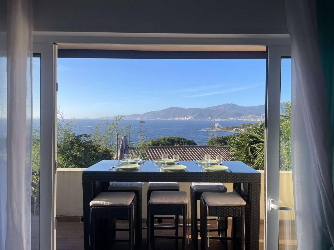 70 M² Huis ∙ 3 Slaapkamers ∙ 6 Gasten - Ajaccio