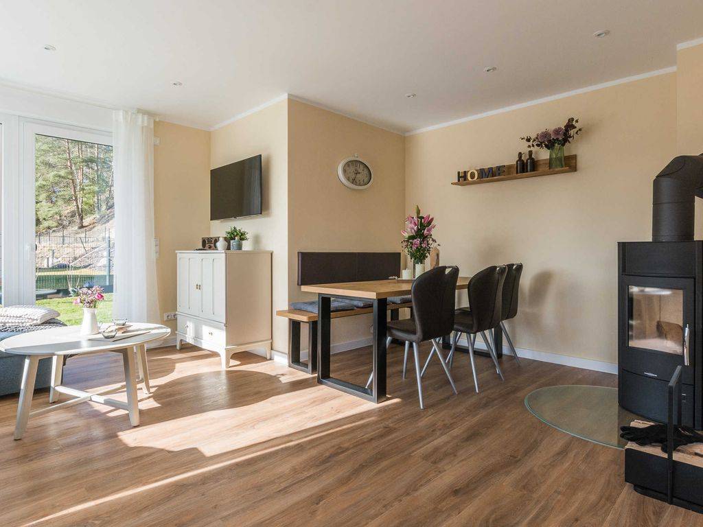 110 M² House ∙ 3 Bedrooms ∙ 6 Guests - Krakow am See