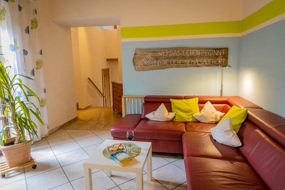 75 M² Ferienwohnung ∙ 1 Schlafzimmer ∙ 4 Gäste - Herrieden