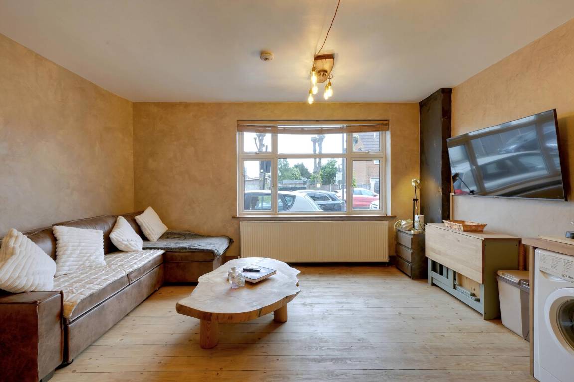 70 M² Apartment ∙ 1 Bedroom ∙ 4 Guests - Watford