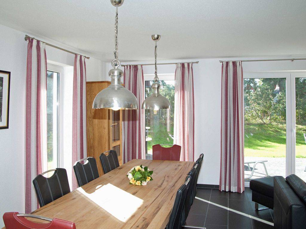 120 M² Ferienhaus ∙ 3 Schlafzimmer ∙ 6 Gäste - Glowe