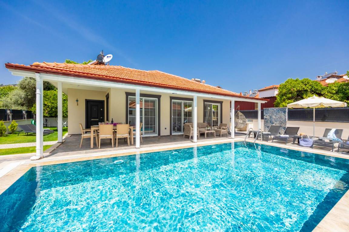 200 M² Villa ∙ 3 Bedrooms ∙ 6 Guests - Dalyan