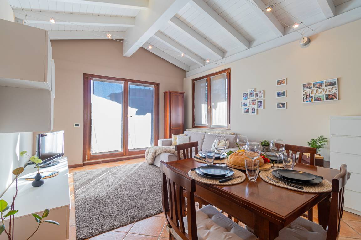 60 M² Apartamento ∙ 1 Quarto ∙ 4 Hóspedes - Desenzano del Garda