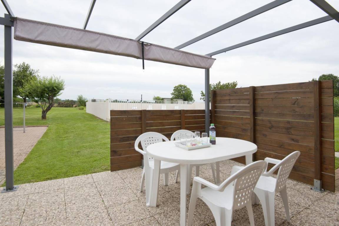 32 M² Gîte ∙ 1 Chambre ∙ 4 Personnes - Montrevel-en-Bresse