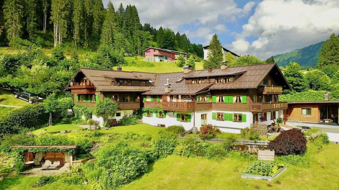 57 M² Ferienhaus ∙ 2 Schlafzimmer ∙ 4 Gäste - Kleinwalsertal