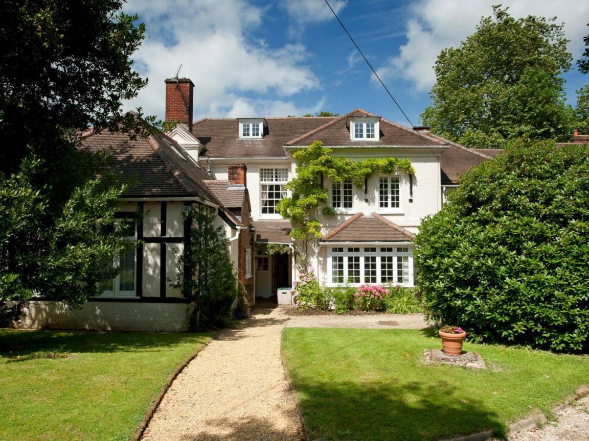 Cottage ∙ 4 Bedrooms ∙ 7 Guests - Wiltshire