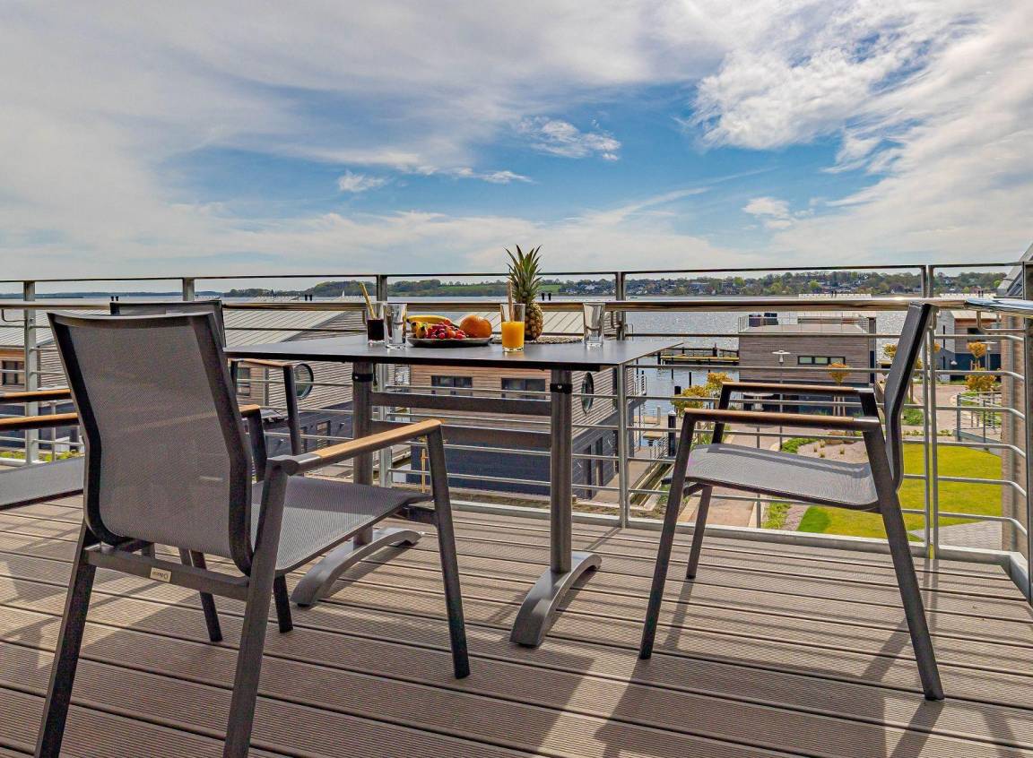 74 M² Ferienwohnung ∙ 2 Schlafzimmer ∙ 4 Gäste - Schleswig