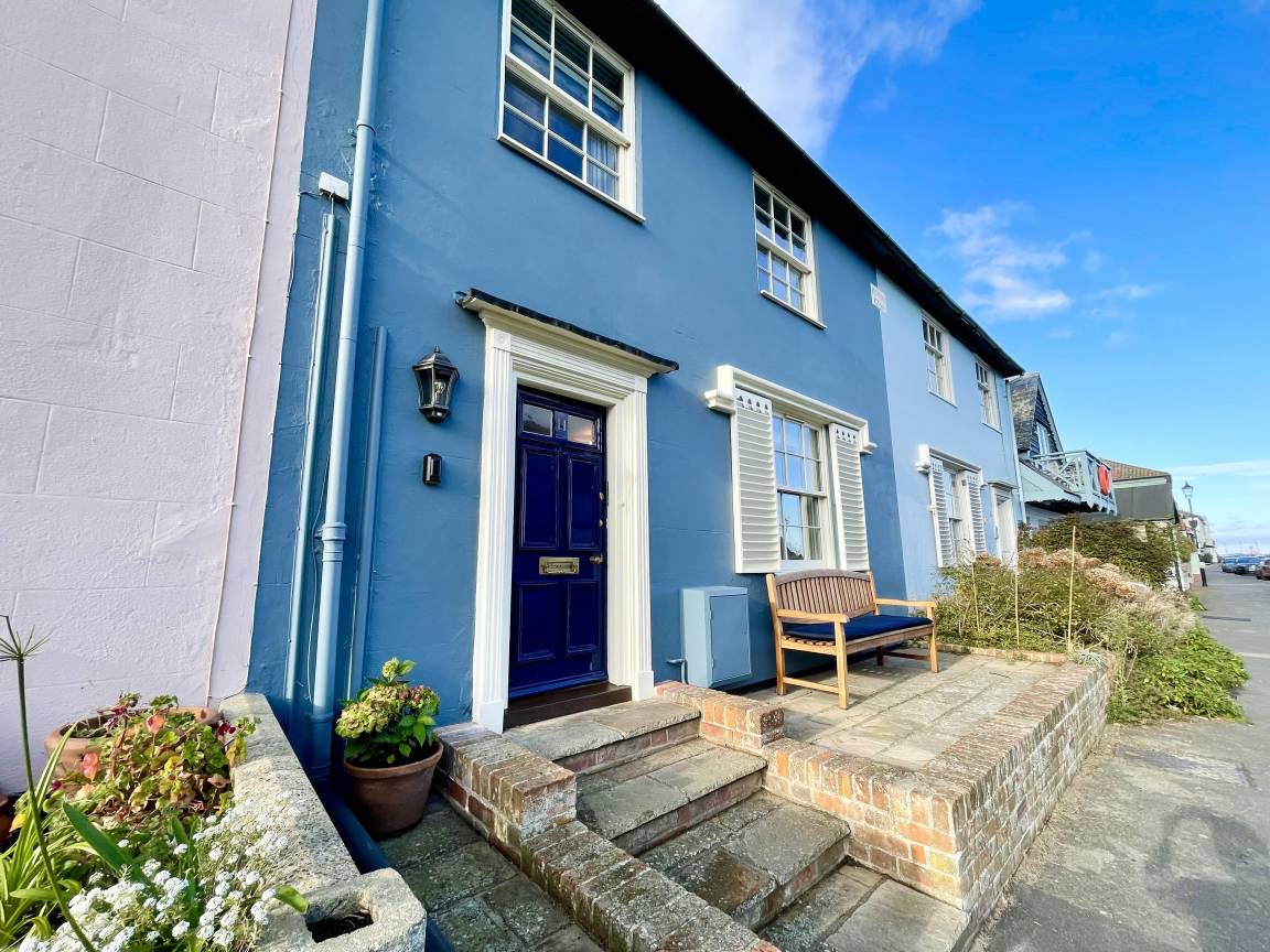 Cottage ∙ 3 Bedrooms ∙ 5 Guests - Aldeburgh