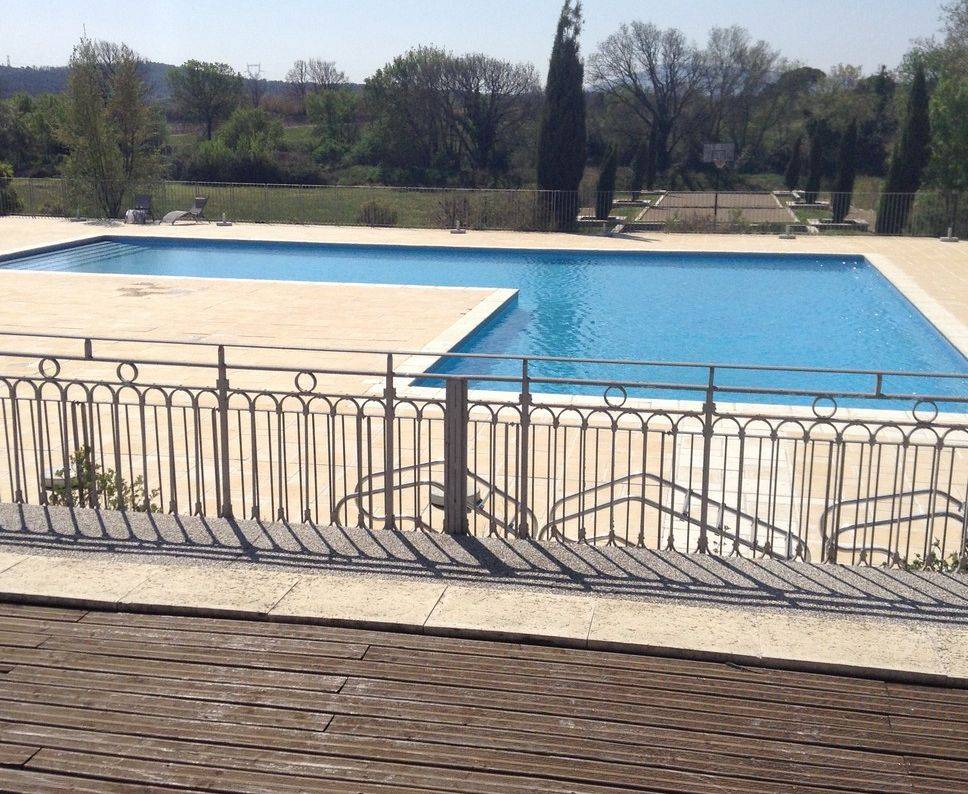 200 M² Appartement ∙ 2 Chambres ∙ 4 Personnes - Lézignan-Corbières