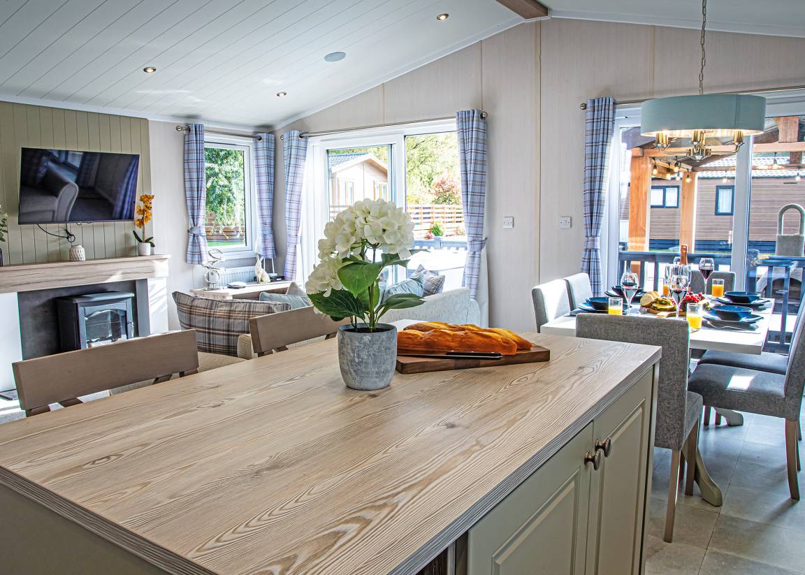 Chalet ∙ 2 Bedrooms ∙ 4 Guests - Wales