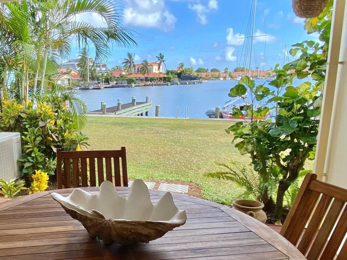 70 M² Apartment ∙ 2 Bedrooms ∙ 4 Guests - Saint Lucia