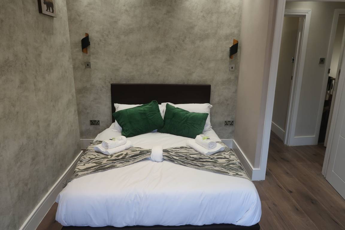 98 M² Apartment ∙ 2 Bedrooms ∙ 4 Guests - Sherborne