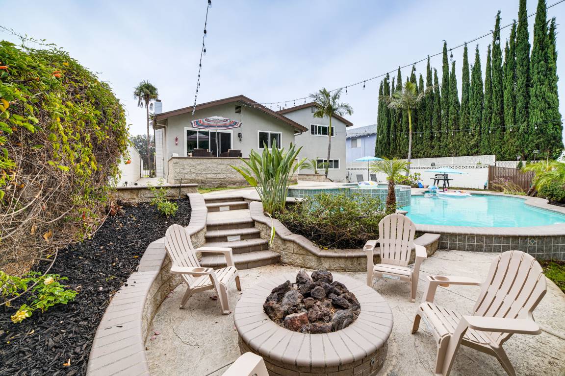 185 M² House ∙ 4 Bedrooms ∙ 8 Guests - Jurupa Valley, CA