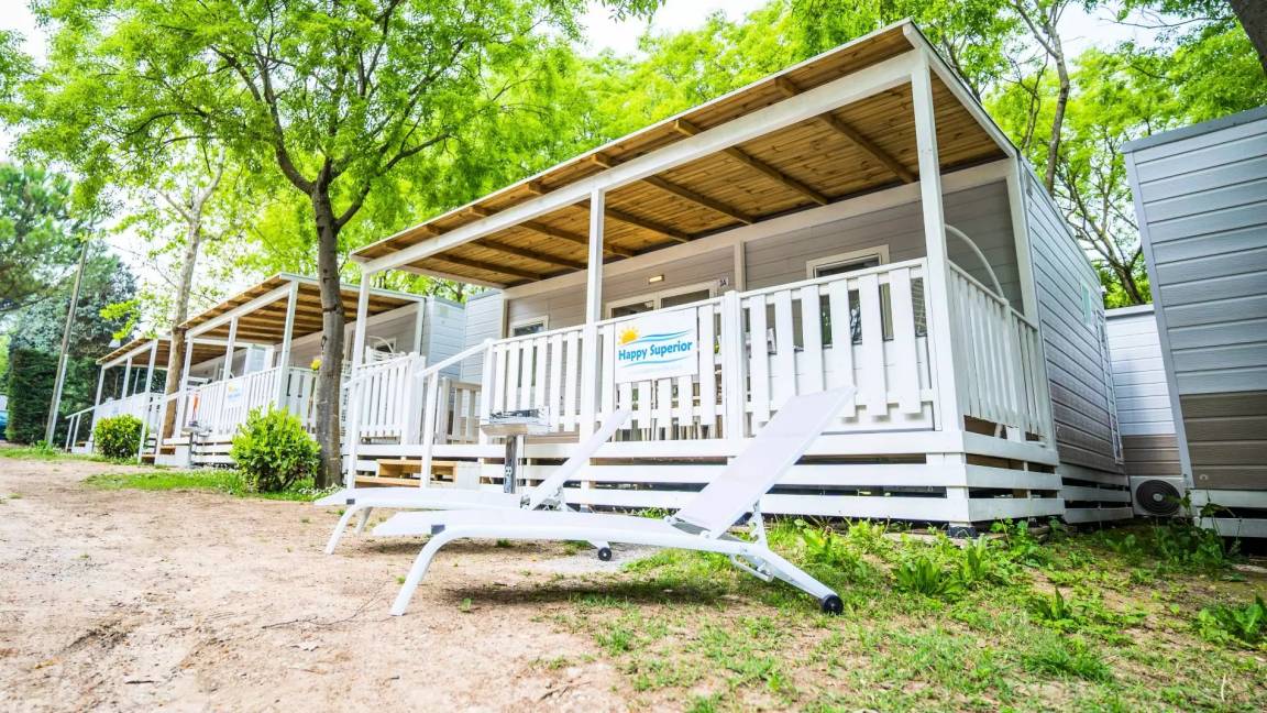 30 M² Caravan ∙ 3 Slaapkamers ∙ 4 Gasten - Peschiera del Garda