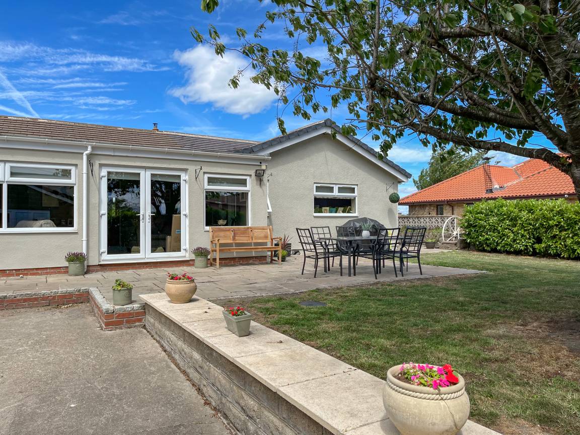 Cottage ∙ 4 Bedrooms ∙ 8 Guests - Auckland Castle