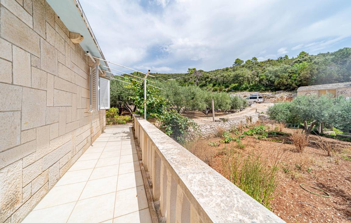 120 M² House ∙ 4 Bedrooms ∙ 8 Guests - Lumbarda