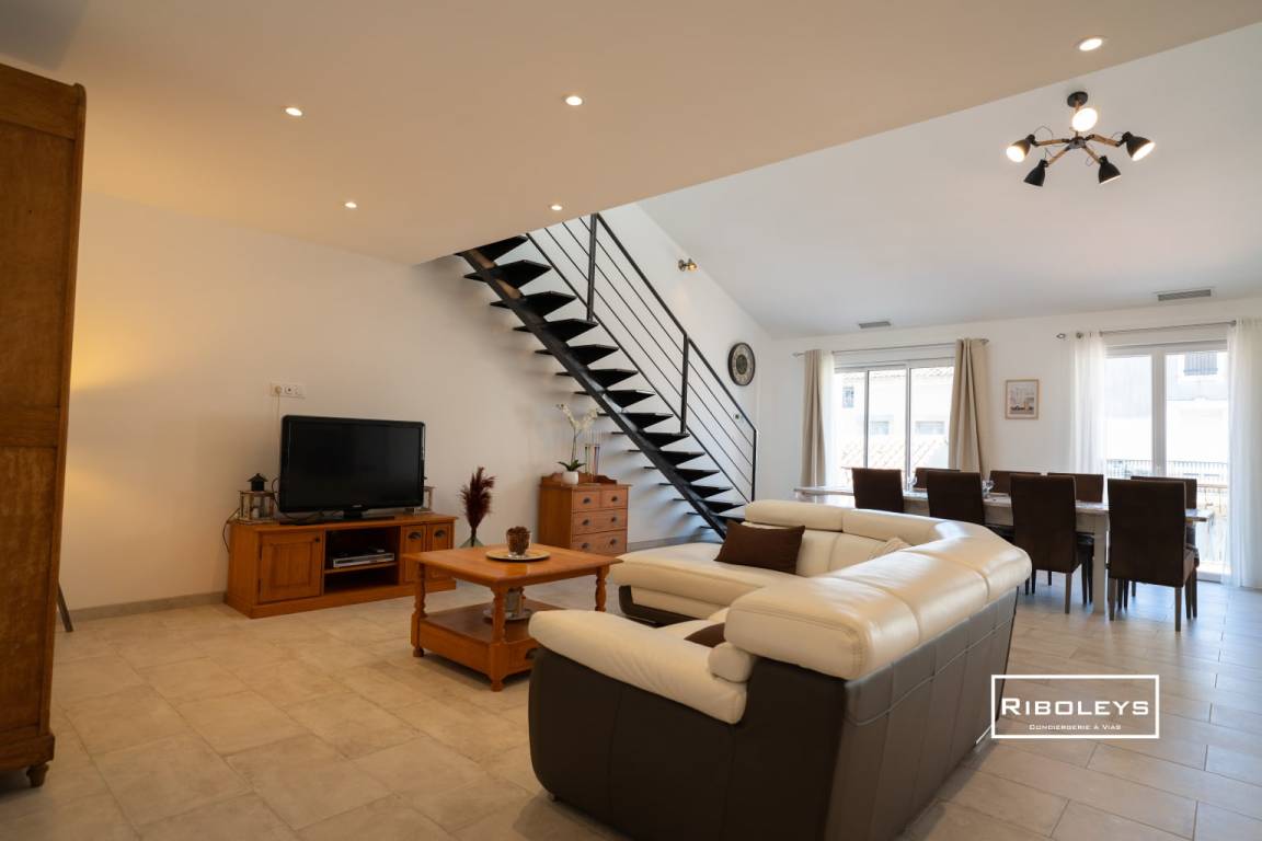 130 M² Villa ∙ 4 Habitaciones ∙ 8 Huéspedes - Vias