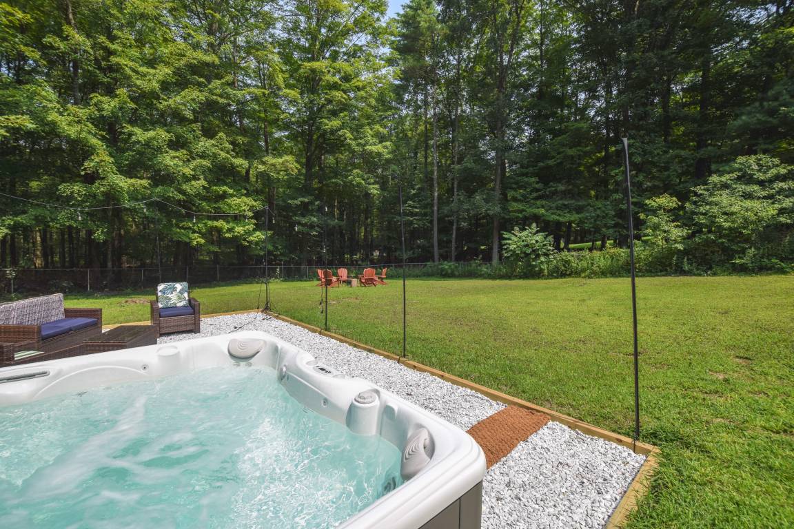 306 M² House ∙ 4 Bedrooms ∙ 8 Guests - Saugerties, NY