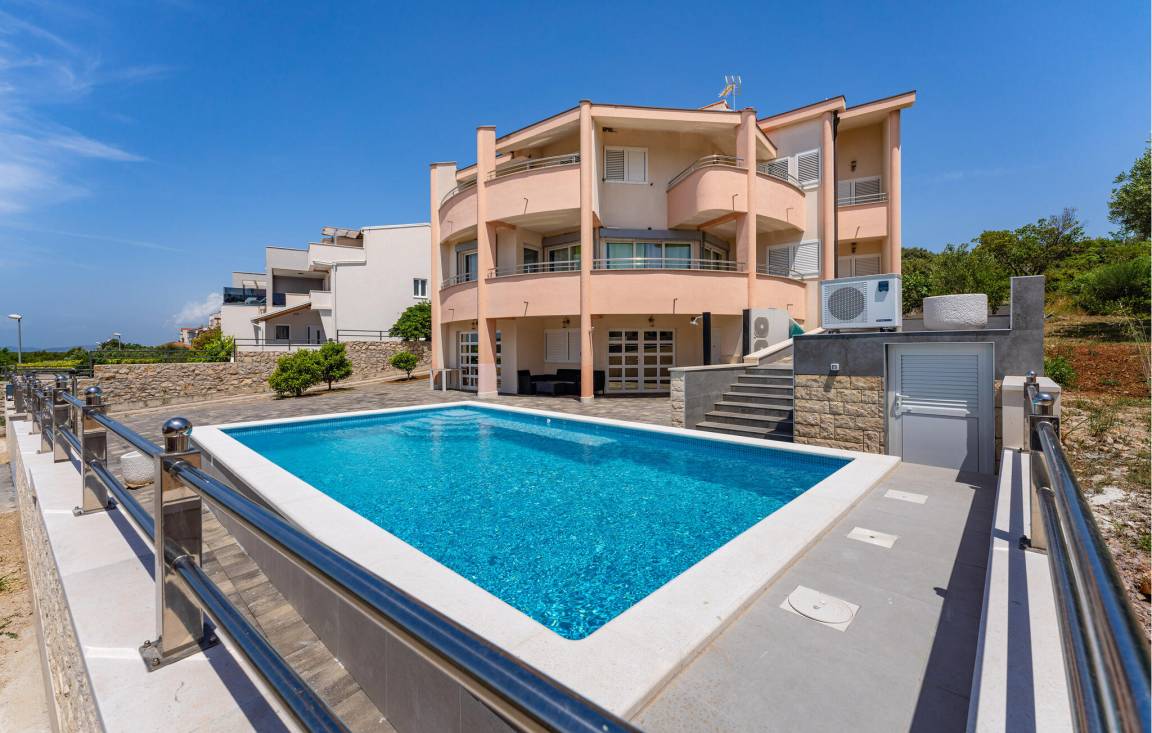 60 M² Appartement ∙ 2 Chambres ∙ 4 Personnes - Brodarica